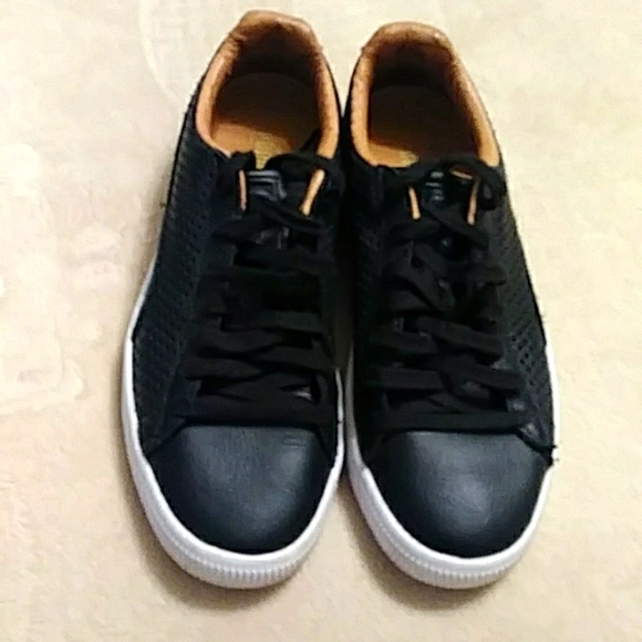 Puma | Shoes | Puma Clyde Colorblock Perforated Black Sneaker 7 Us ...
